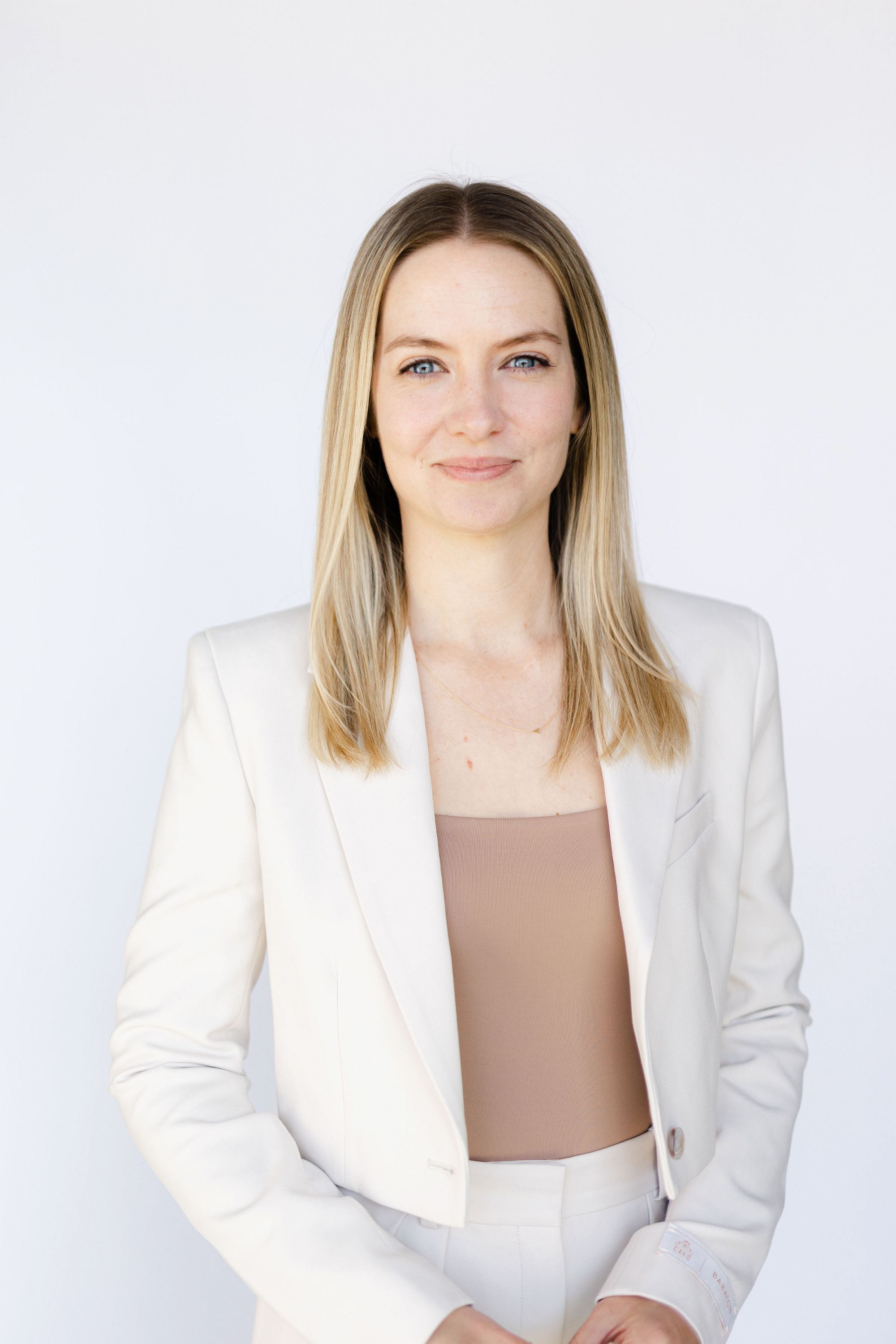 Jennifer Carty - About - Independent Curators International