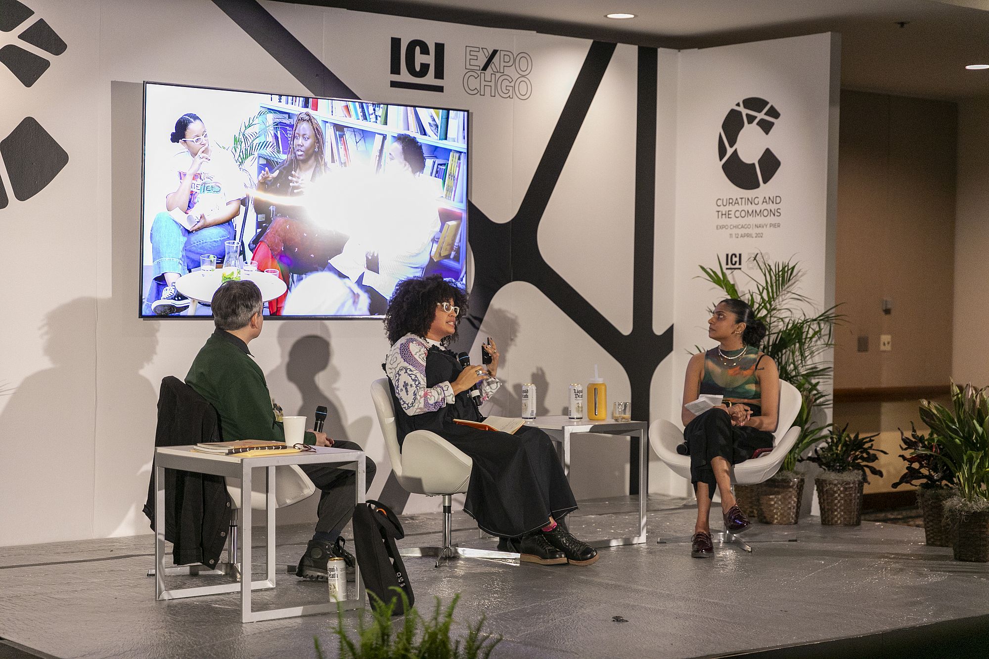 Common Knowledge - Independent Curators International