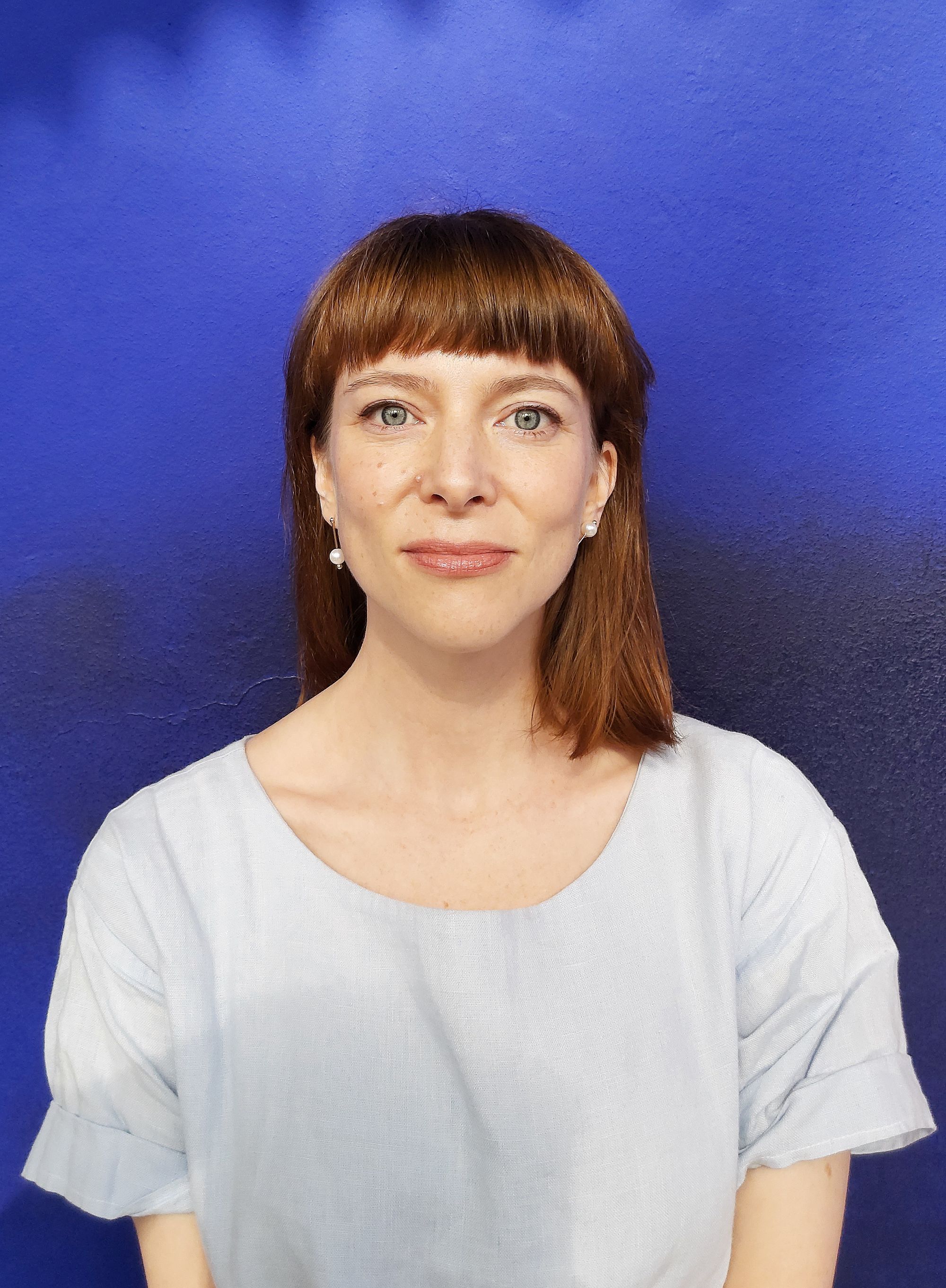 Frances Wadsworth Jones - About - Independent Curators International