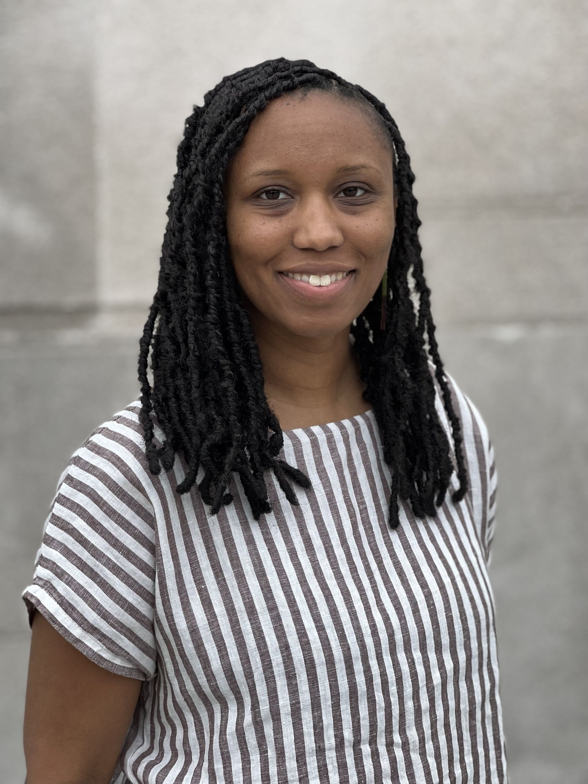 Juana Williams - About - Independent Curators International