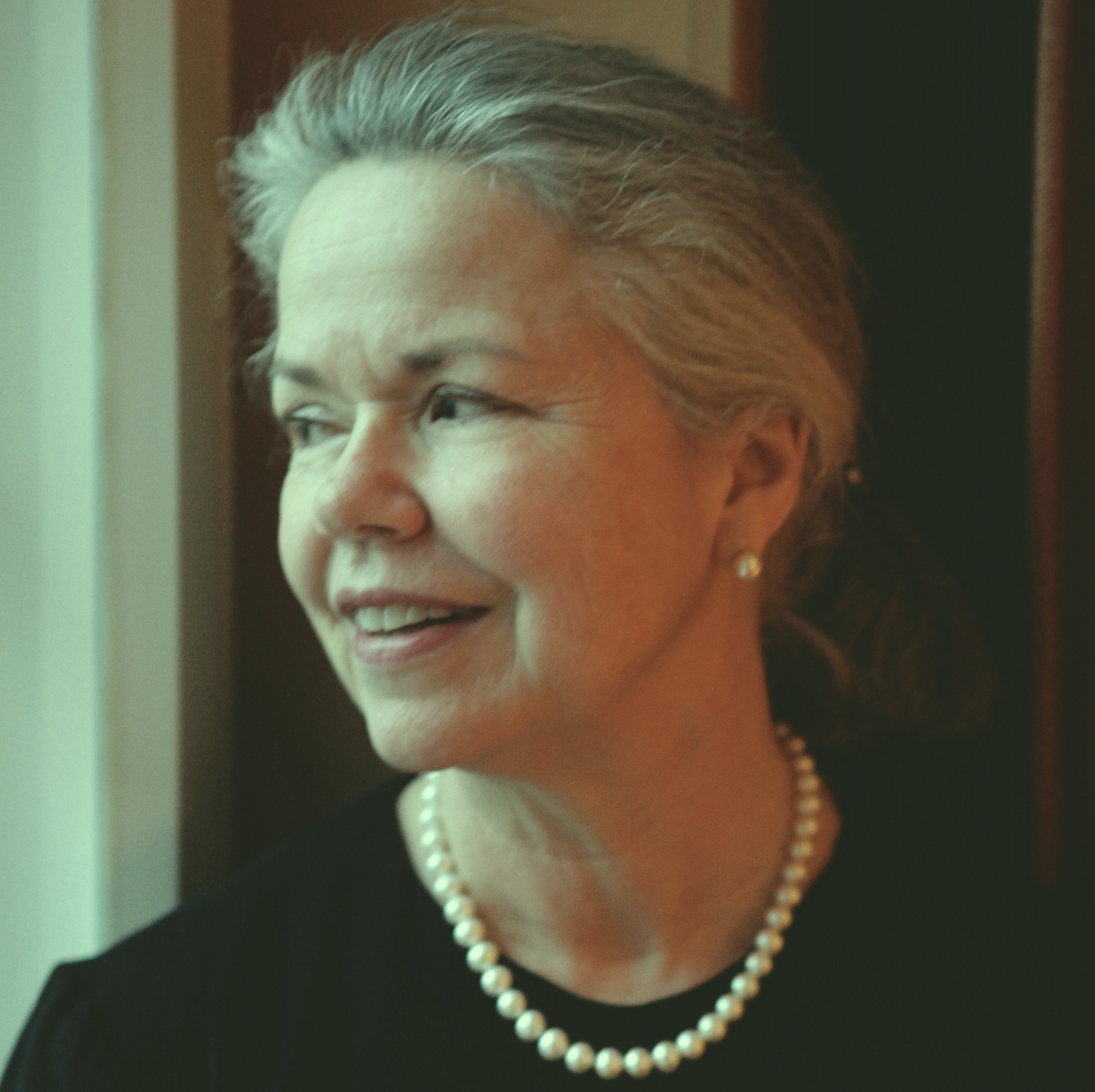 Susan Stewart - About - Independent Curators International